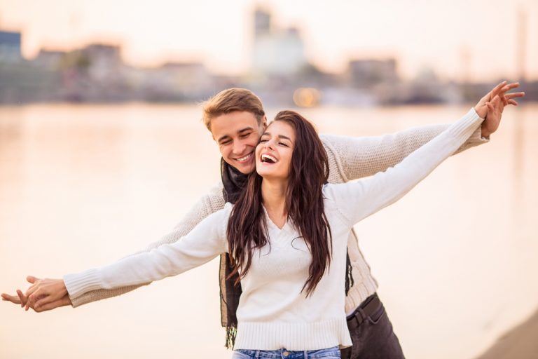 Zielsverwanten Vinden Elkaar Door Middel Van Oogcontact: Dit Zijn De ...