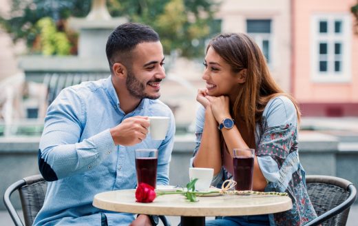 Wanneer Een Man Aan Je Denkt Doet Hij Deze 18 Dingen