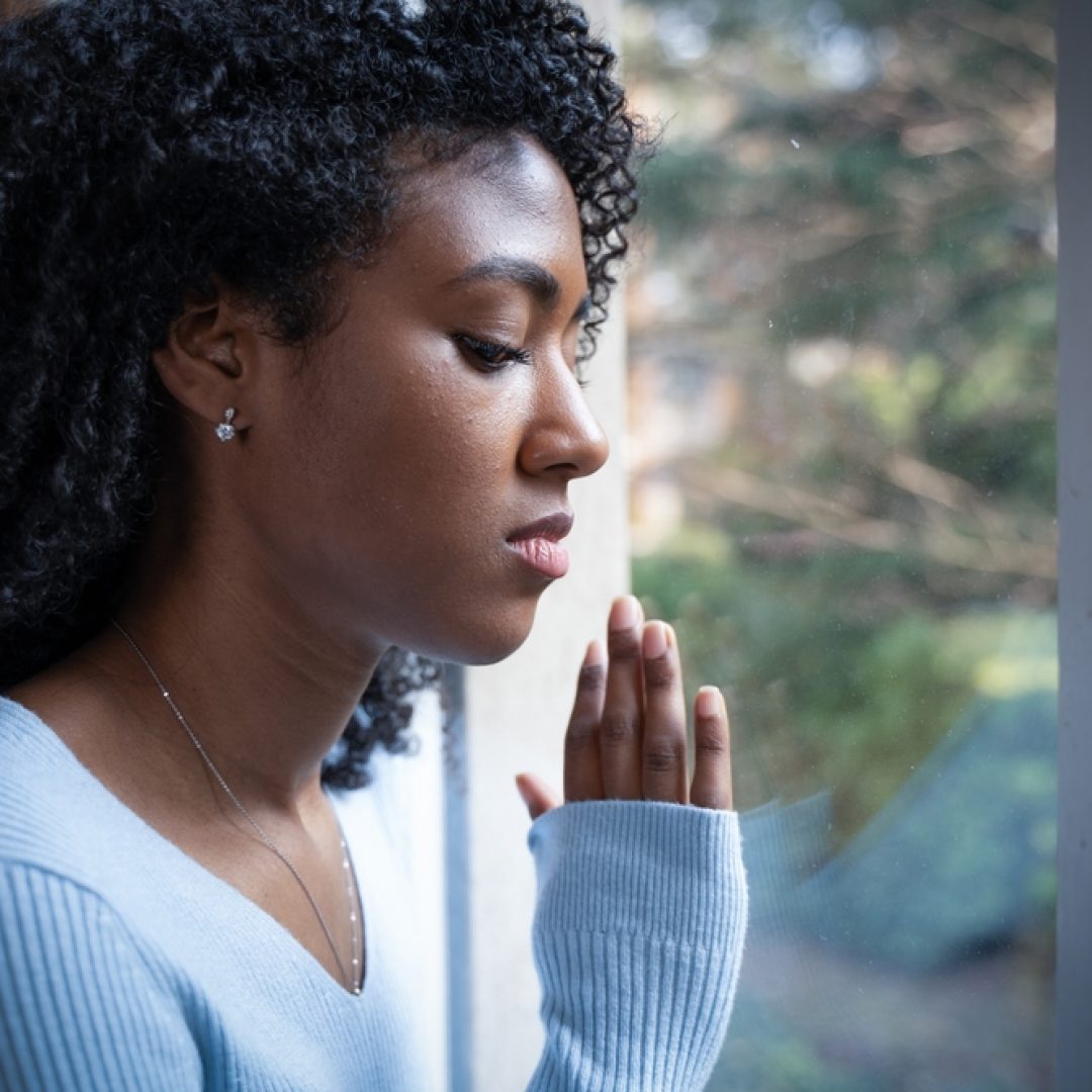 11 Tekenen Dat Je Misschien Een Hoogsensitief Persoon In Een Harde ...