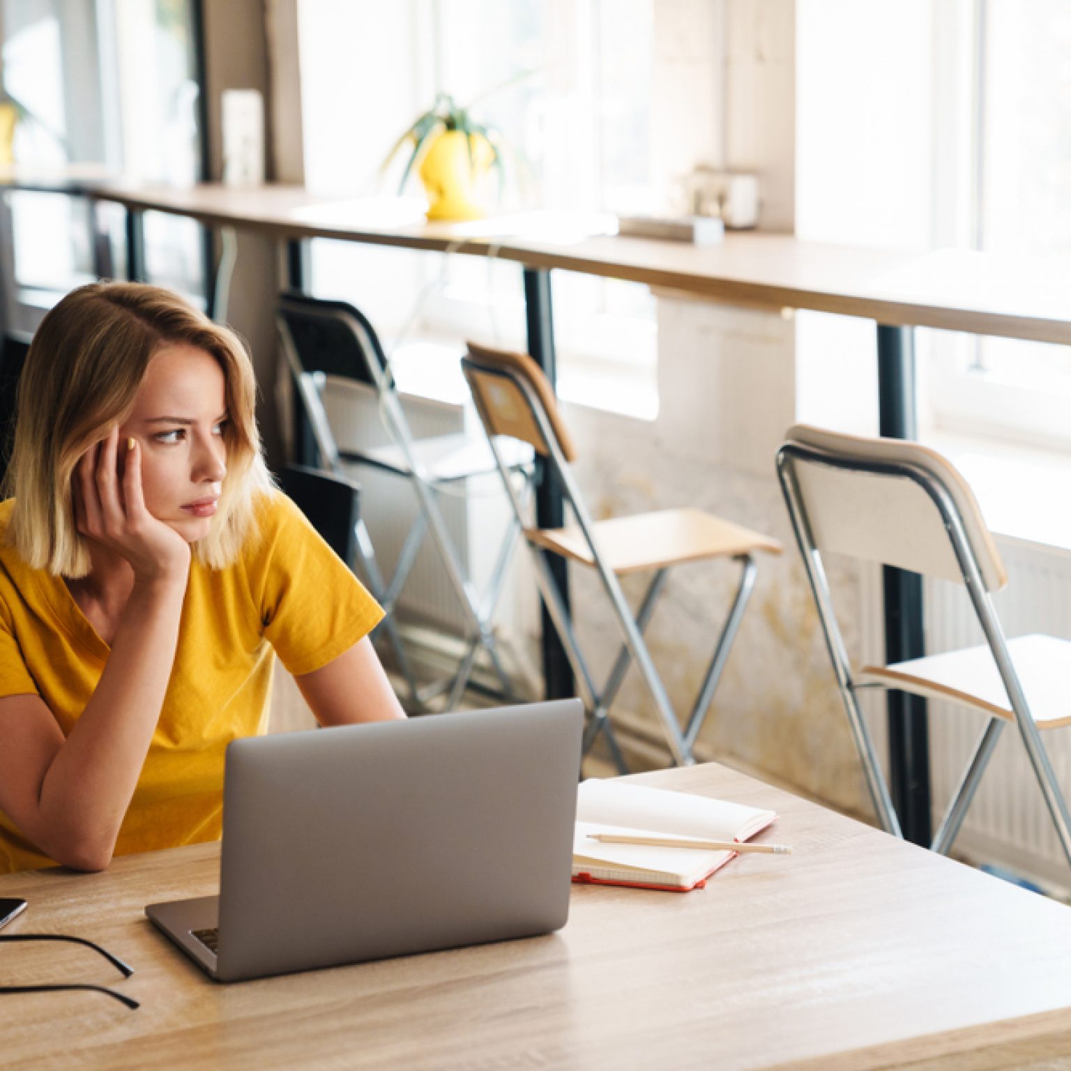 9 Tekenen Dat Een Narcist Er Klaar Voor Is Om Je Te Verlaten