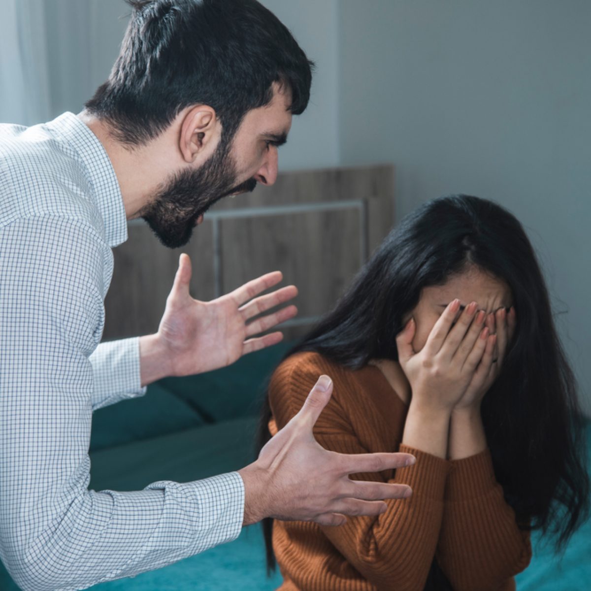 4 Tekenen Van Huiselijk Geweld Die Ik Niet Zag Bij Mijn Vriendin