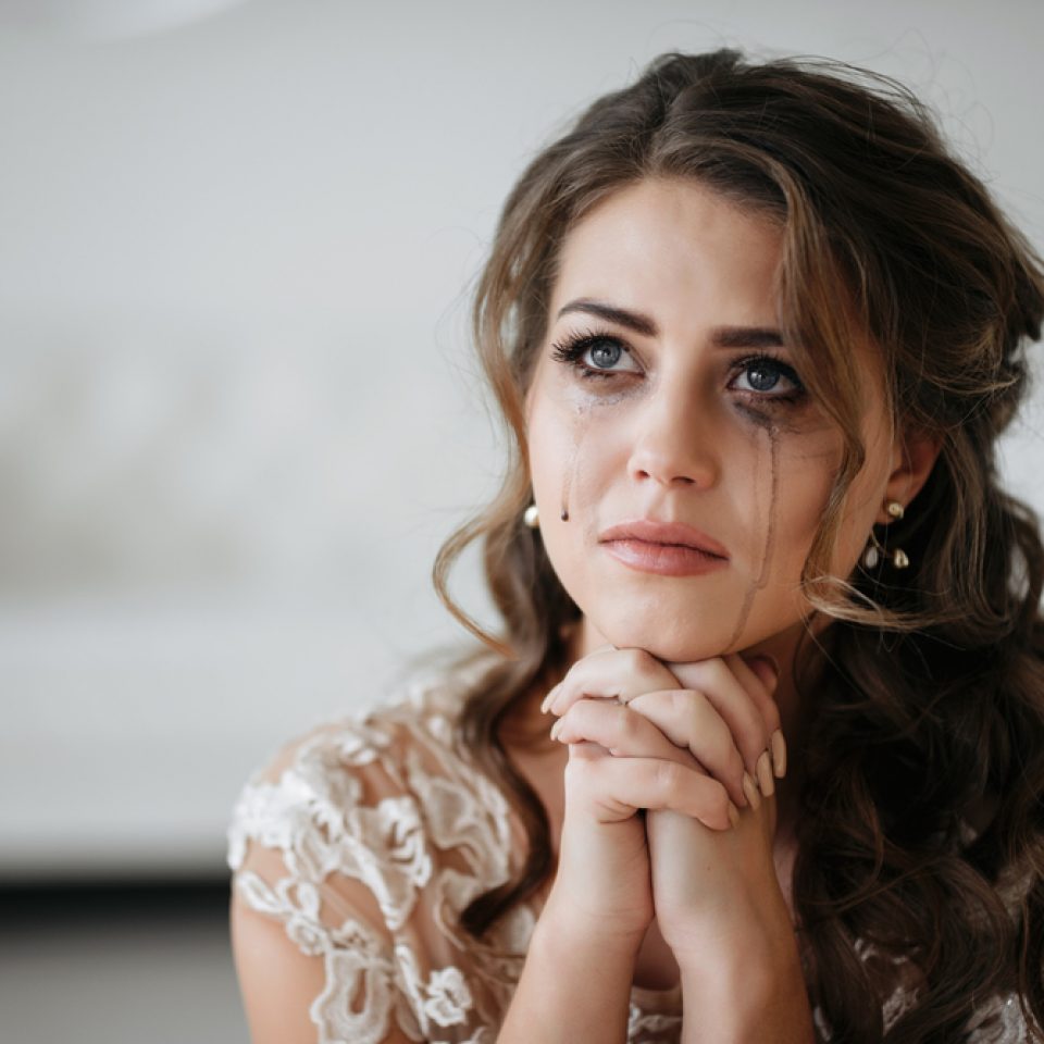 Je Bent Me Kwijt, Dus Waarom Ben Ik Degene Die Mijn Ogen Eruit Huilt?