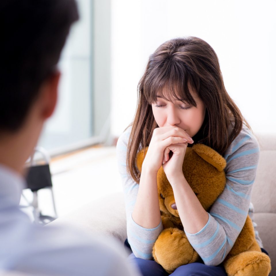 Wat Zijn Verlatingsangst Symptomen Bij Volwassenen En Hoe Ga Je Ermee Om?