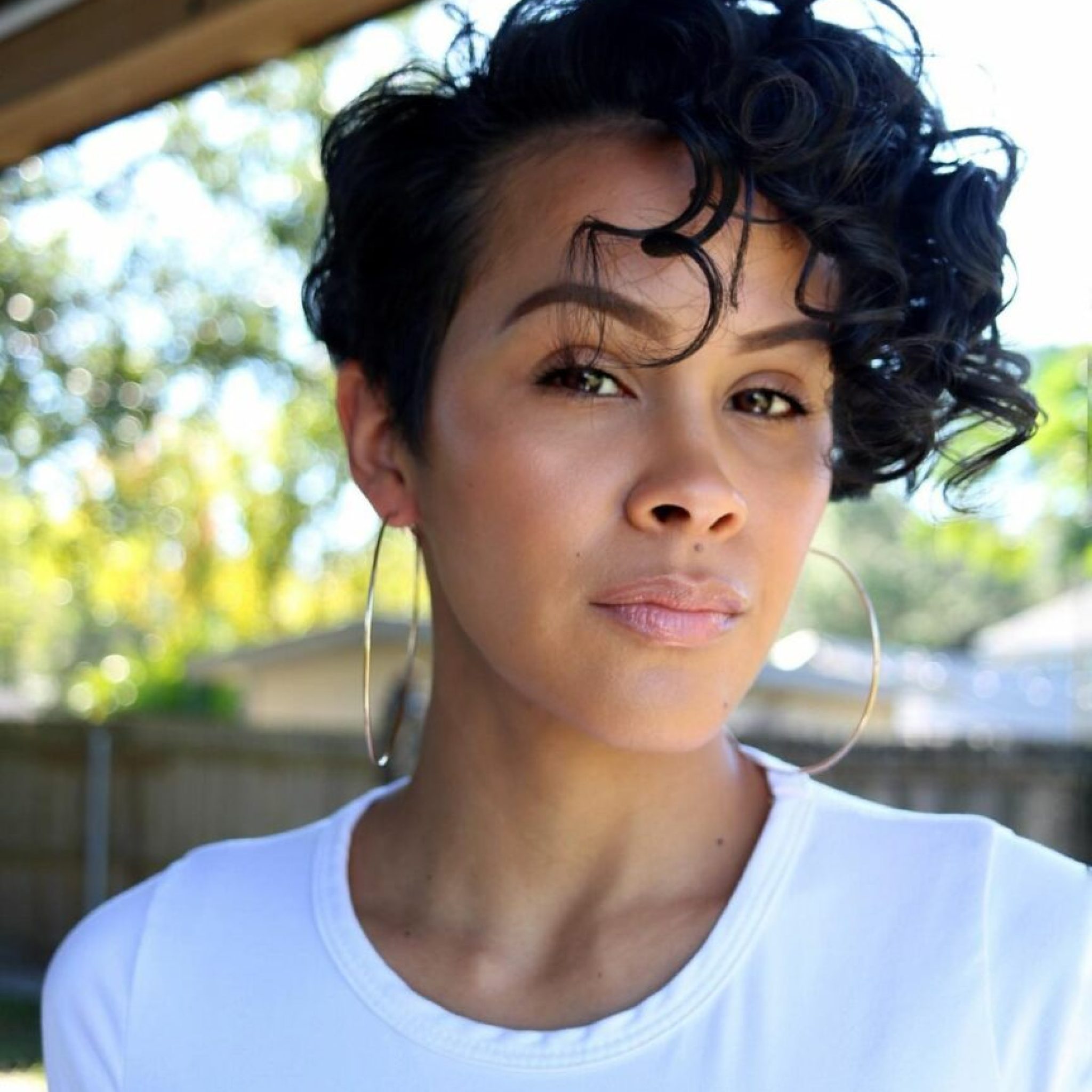 21 Stralend Krullend Pixie-kapsel Voor Elk Type Krul