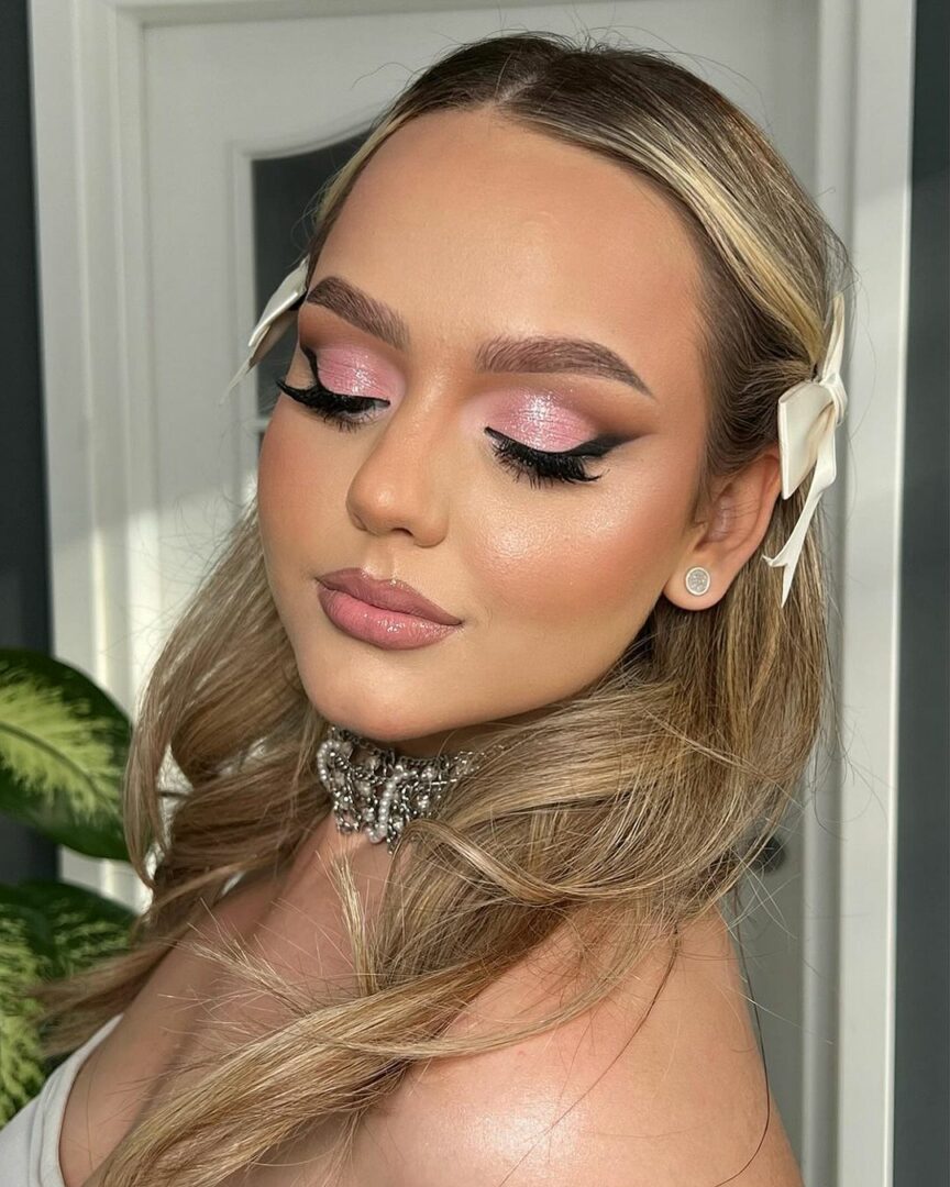 23 Magnetiserende Roze Oogschaduw Looks Voor Vrouwen