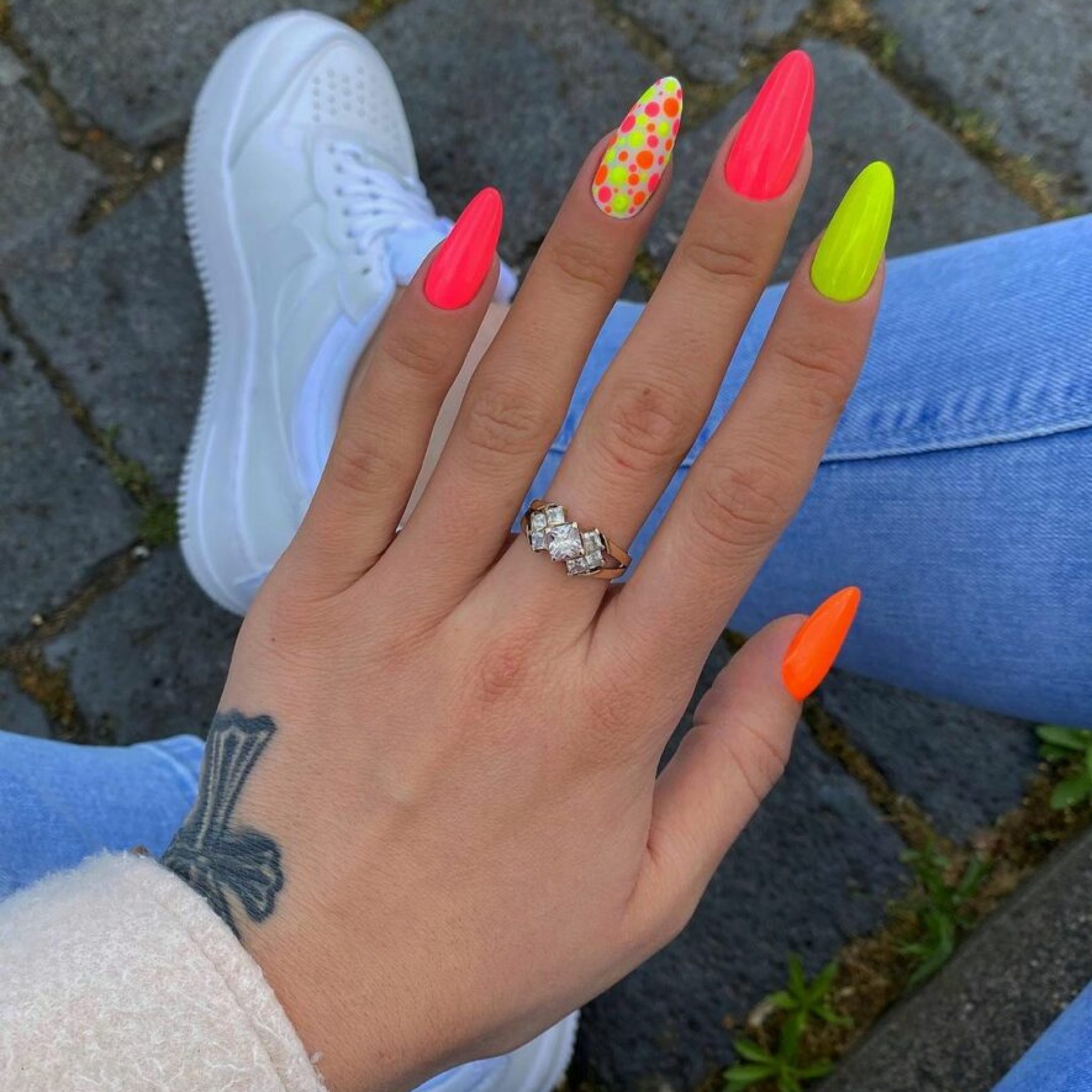 20 Hypnotiserende Neon Nagel Ideeën Om Feller Dan Ooit Te Stralen